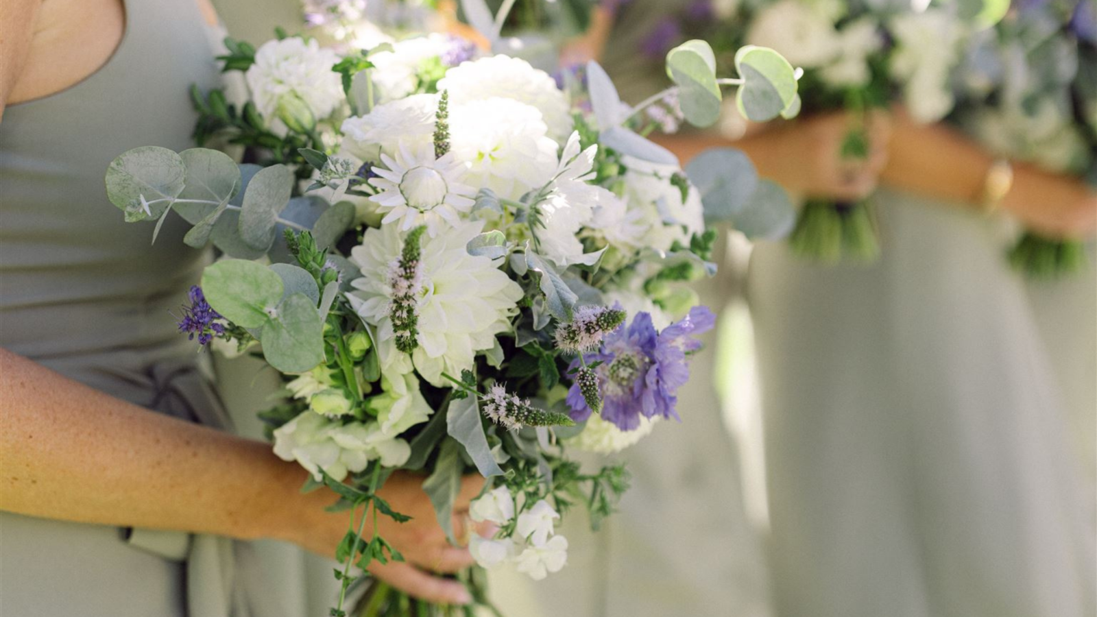 Blossoming Beauties: The 10 Most Popular Wedding Flowers | Revel & Rye ...